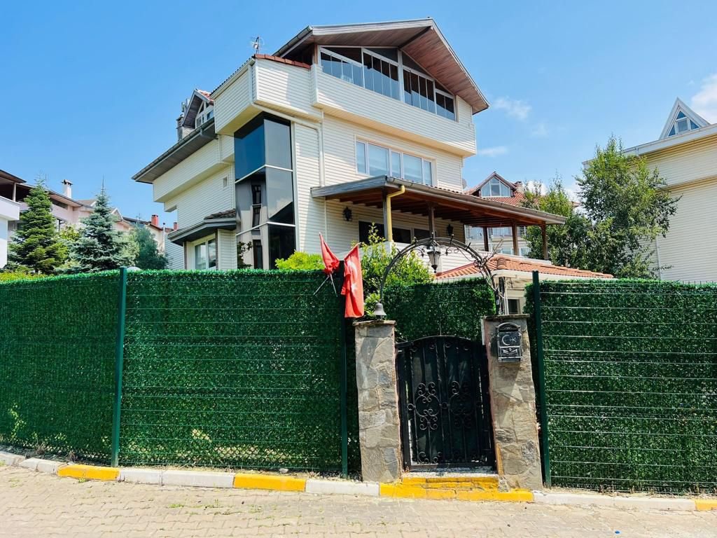 Luxury villa for sale, 6 bedrooms and a hall, in Mudanya – Bursa House